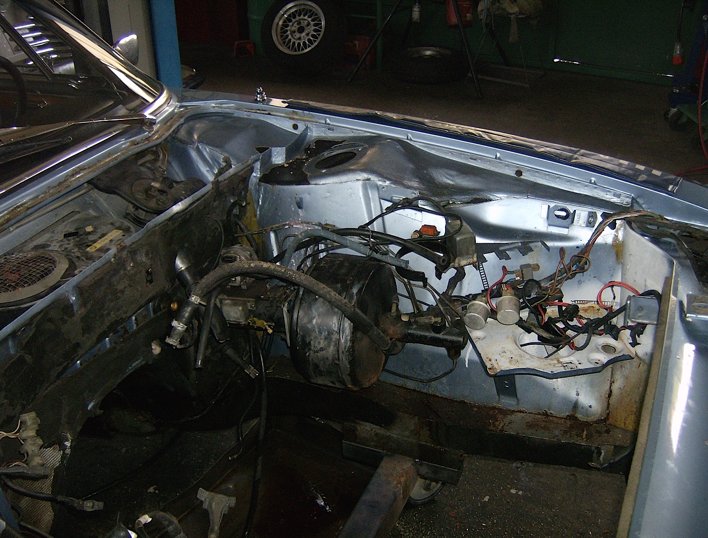 BMW 3l CSI | HoLuCar - Oldtimer Restaurierung