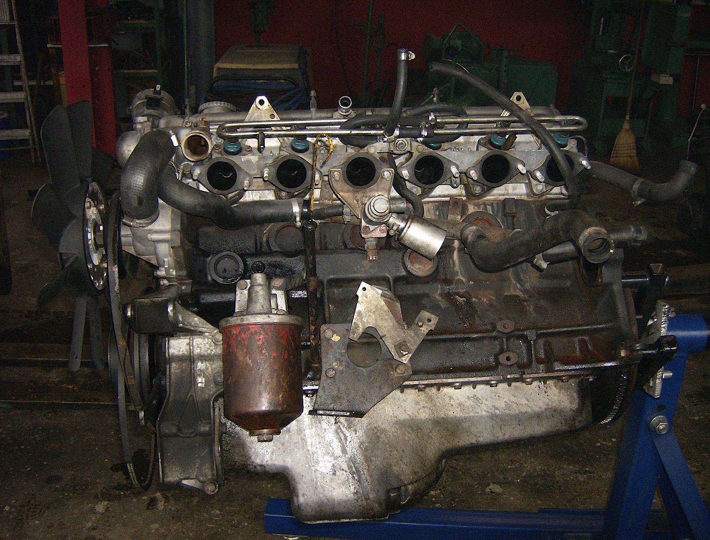 BMW 3l CSI | HoLuCar - Oldtimer Restaurierung
